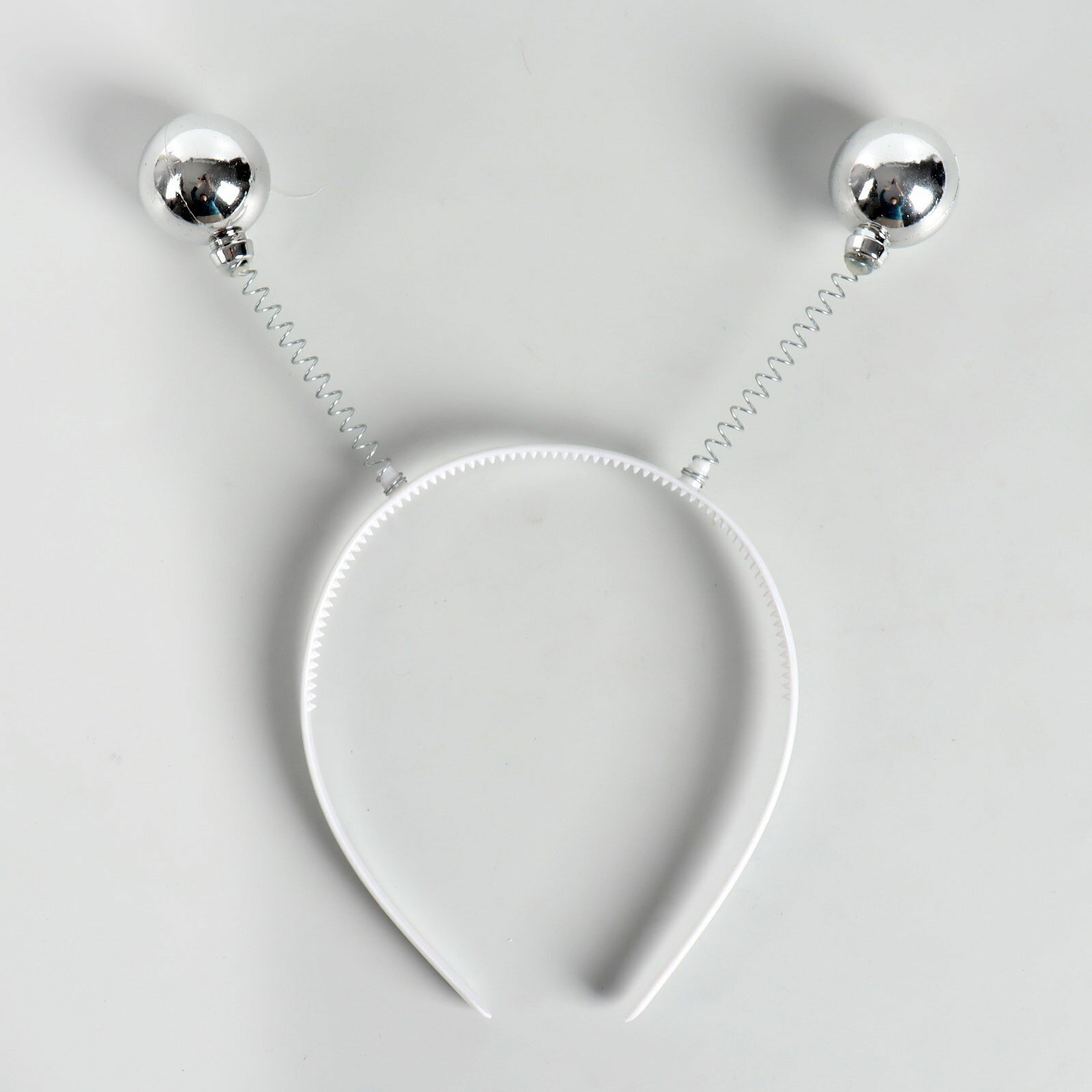 Карнавальный ободок "Шарики", цвет серебряный, цвет: серый, вид ободка: с шариками