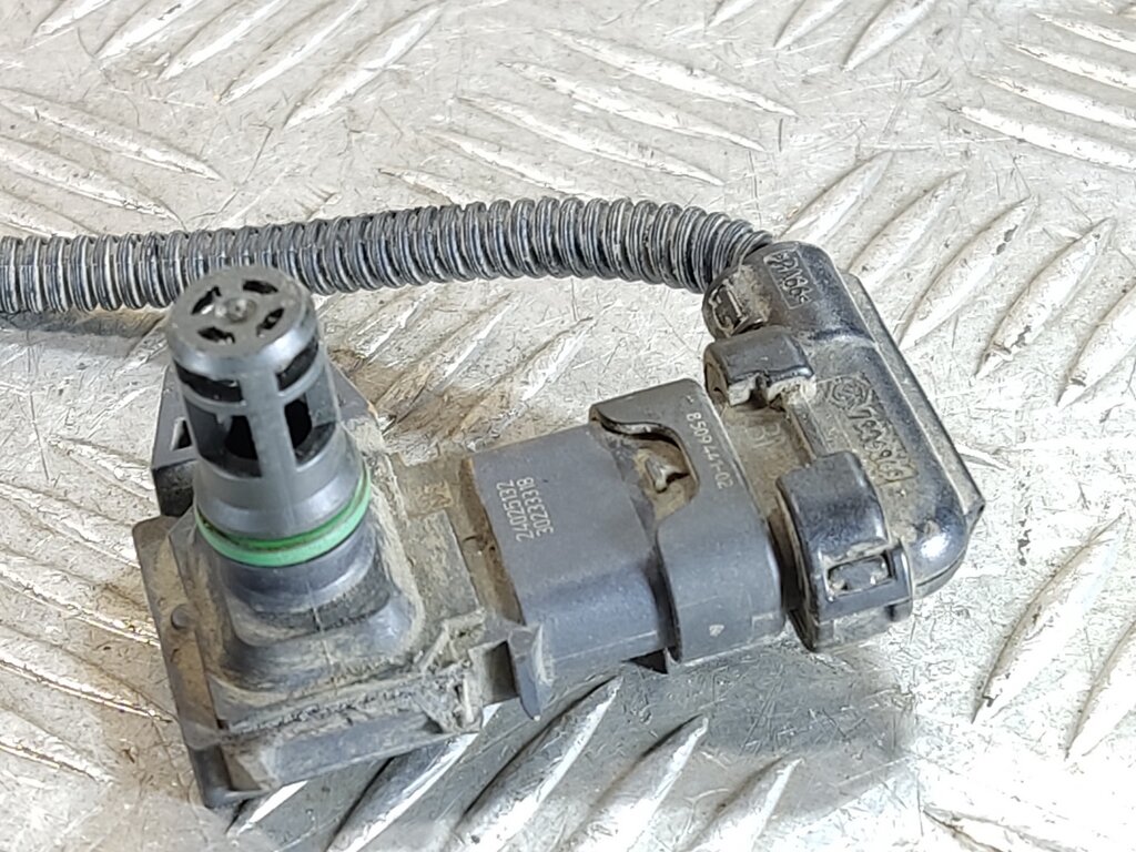 Датчик абсолютного давления BMW 6 2011-2017 13627599042