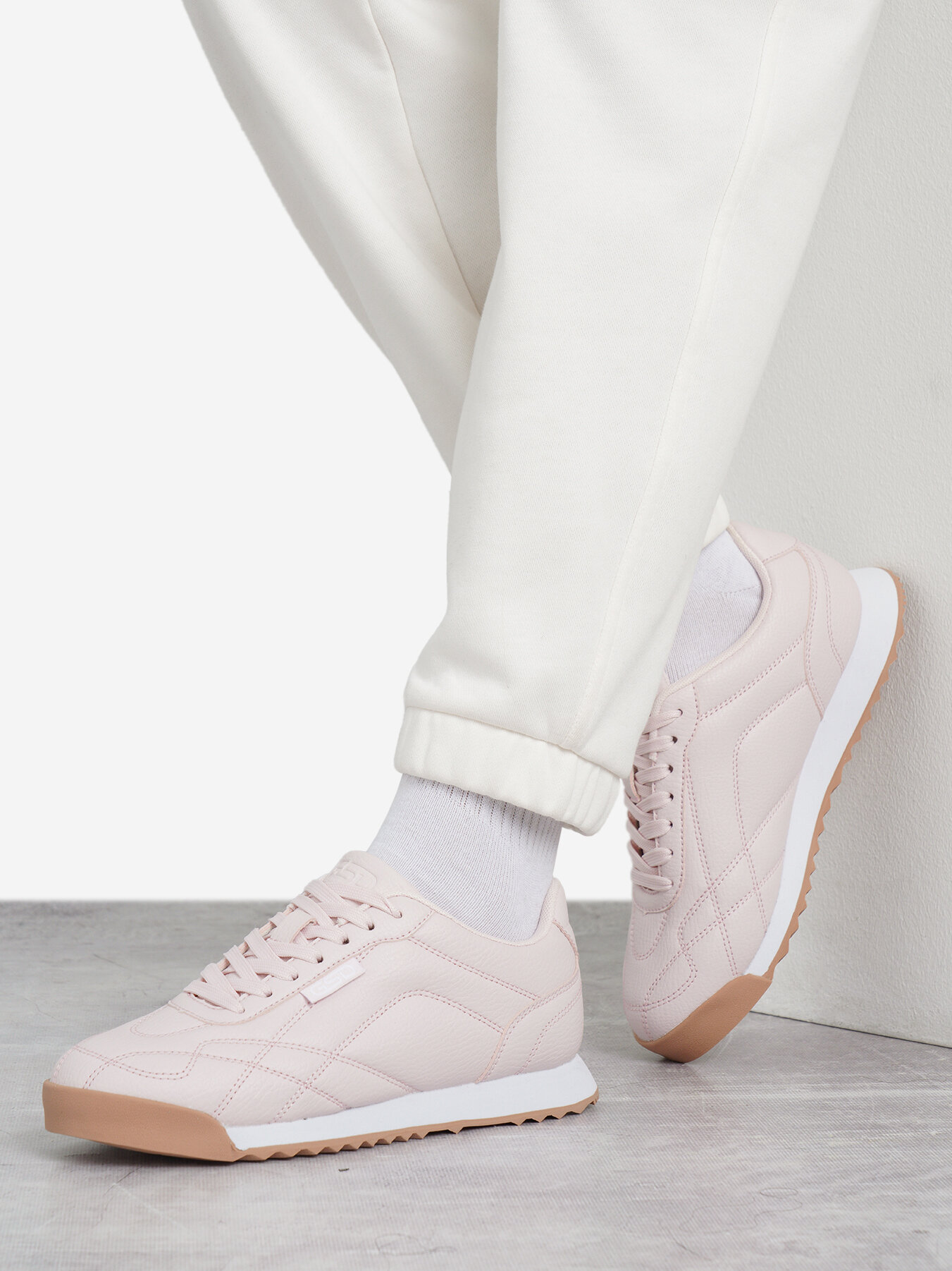 Кроссовки GSD