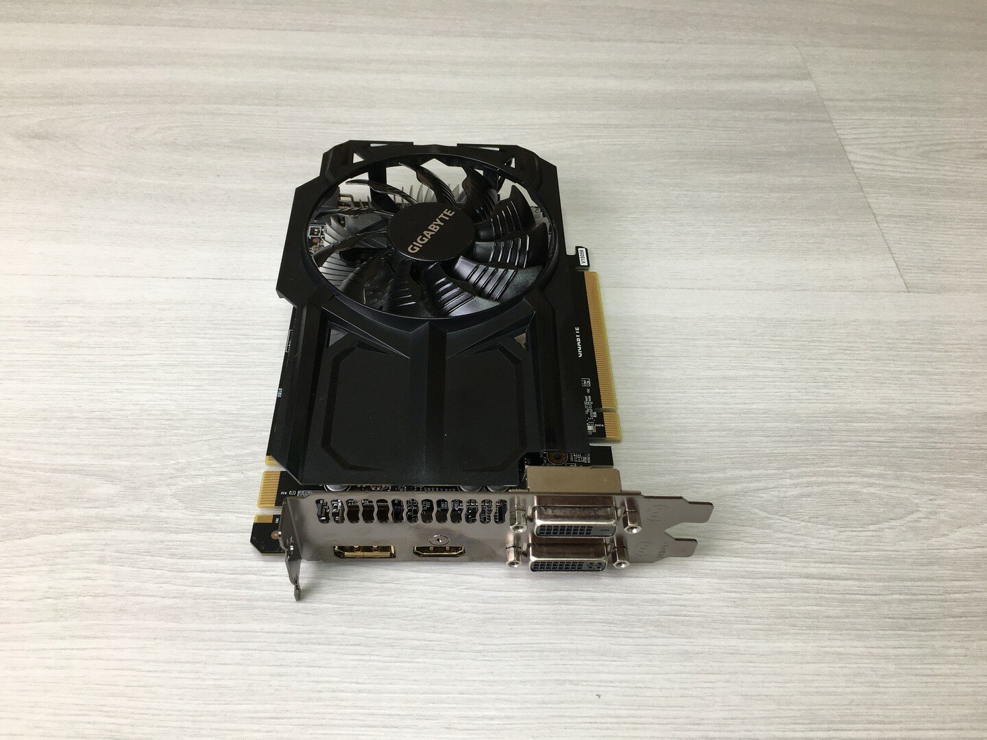 Видеокарта 2Gb GeForce 950 GTX, Gigabyte GV-N950OC-2GD, PCI-E