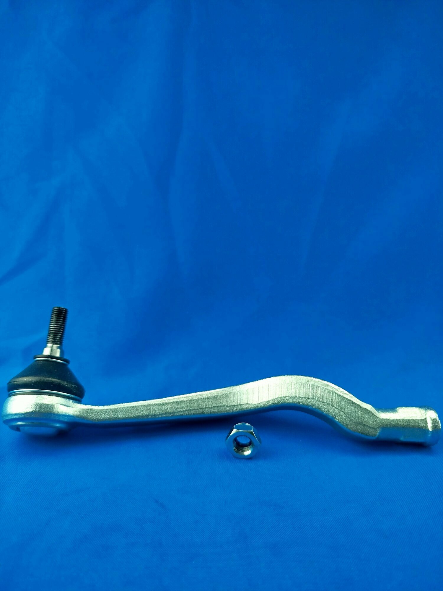 Наконечник рулевой "PILENGA" Ларгус, Renault Logan, Sandero левый