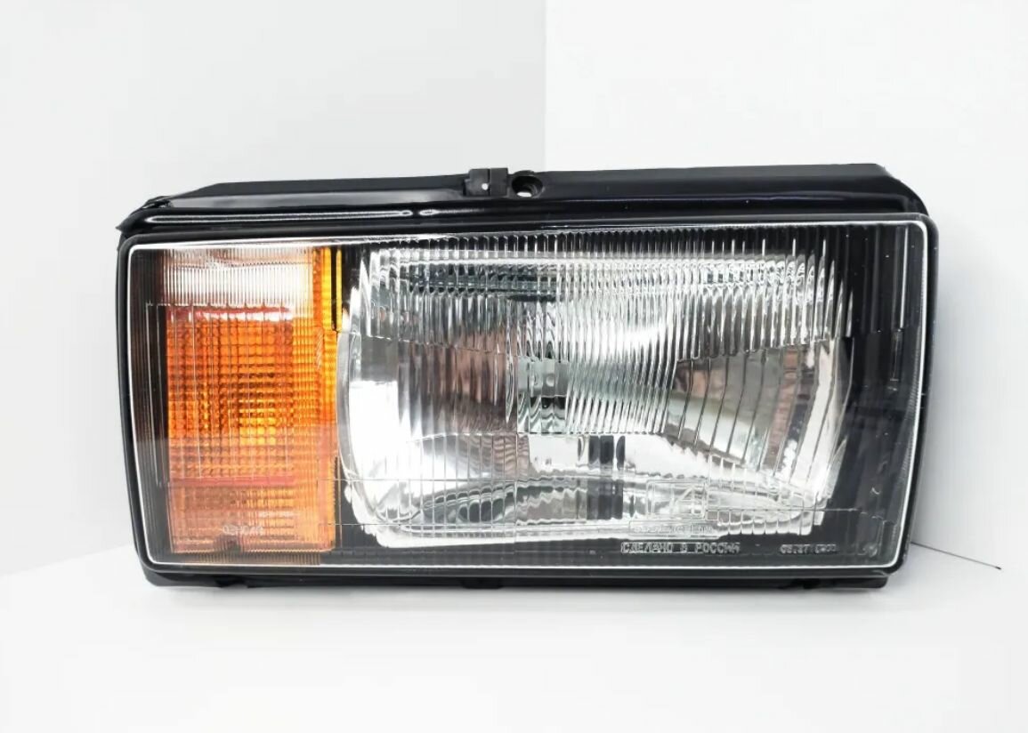 Блок-фара для а/м 2104,2105 ,2107 правая/Формула света 051.3711 желтый поворотник