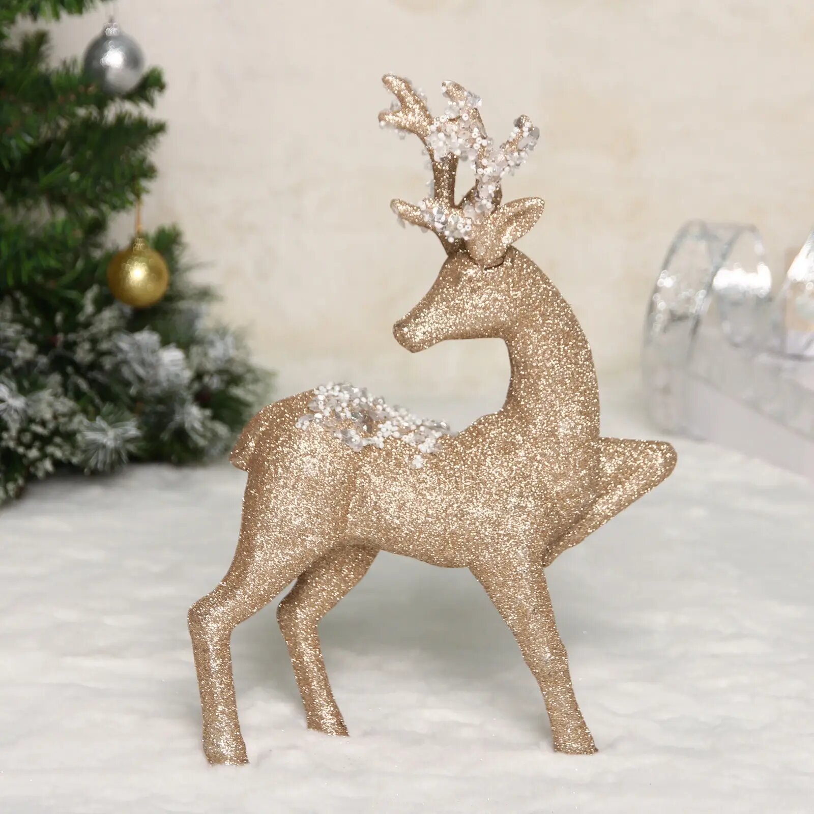 Фигурка новогодняя «Блестящее копытце», золотистый, пластик, 22х33х7 см, декор интерьера