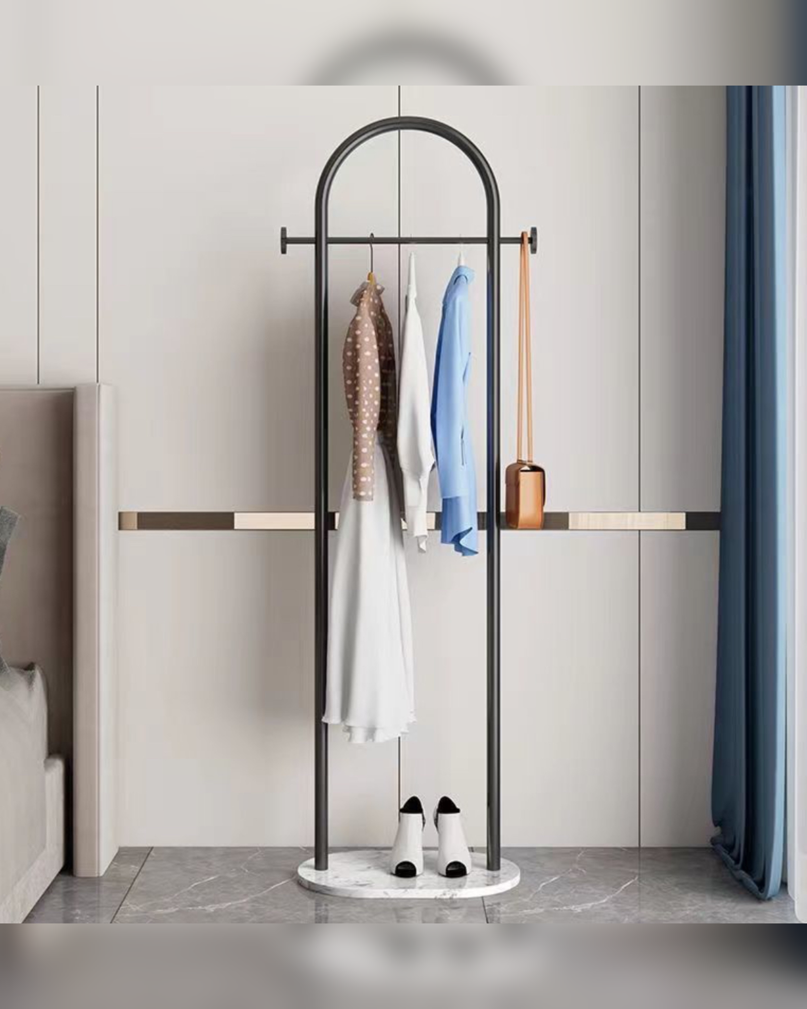Вешалка напольная для спальни 170 см черная на белом основании