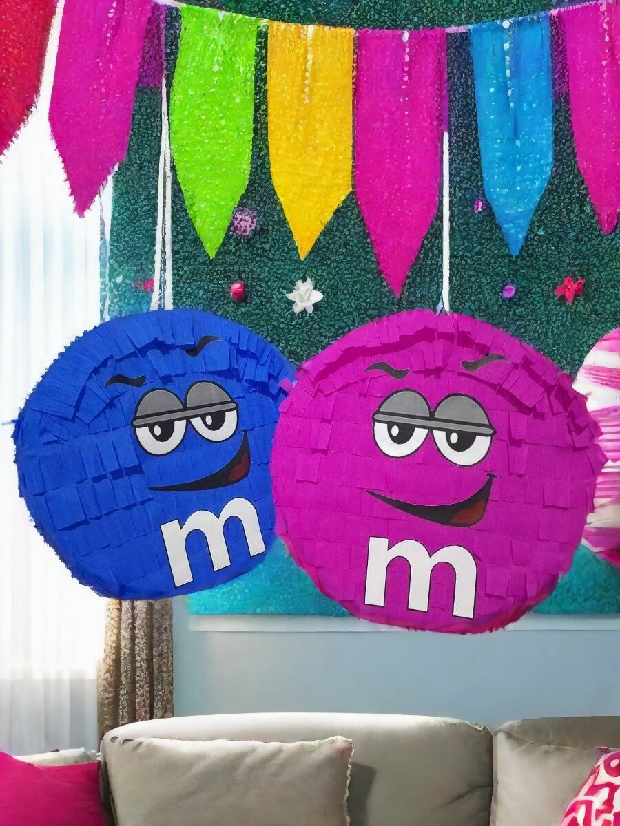 Набор пиньят для праздника M&Ms