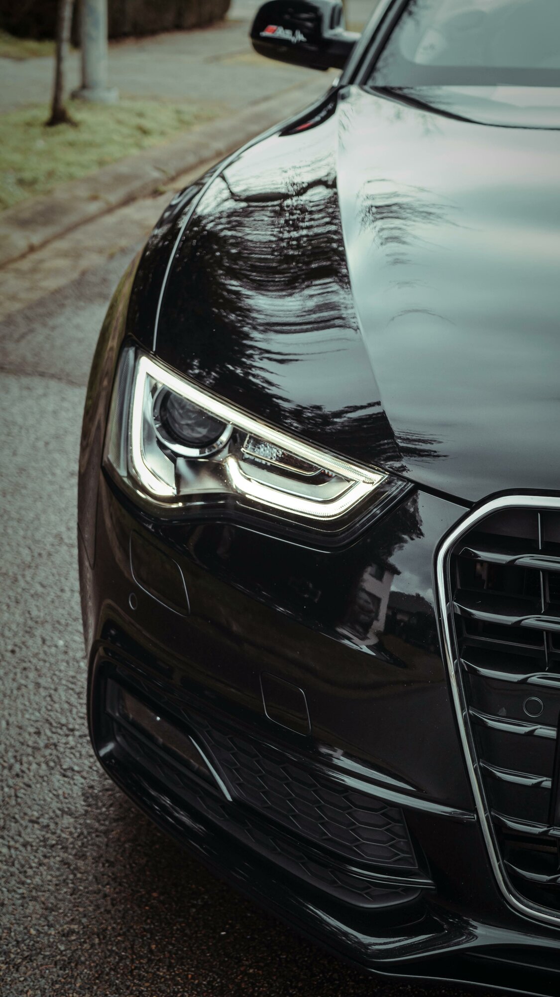 Картина на холсте 60x110 LinxOne "Автомобиль, интерьер для дома / декор на стену / дизайн