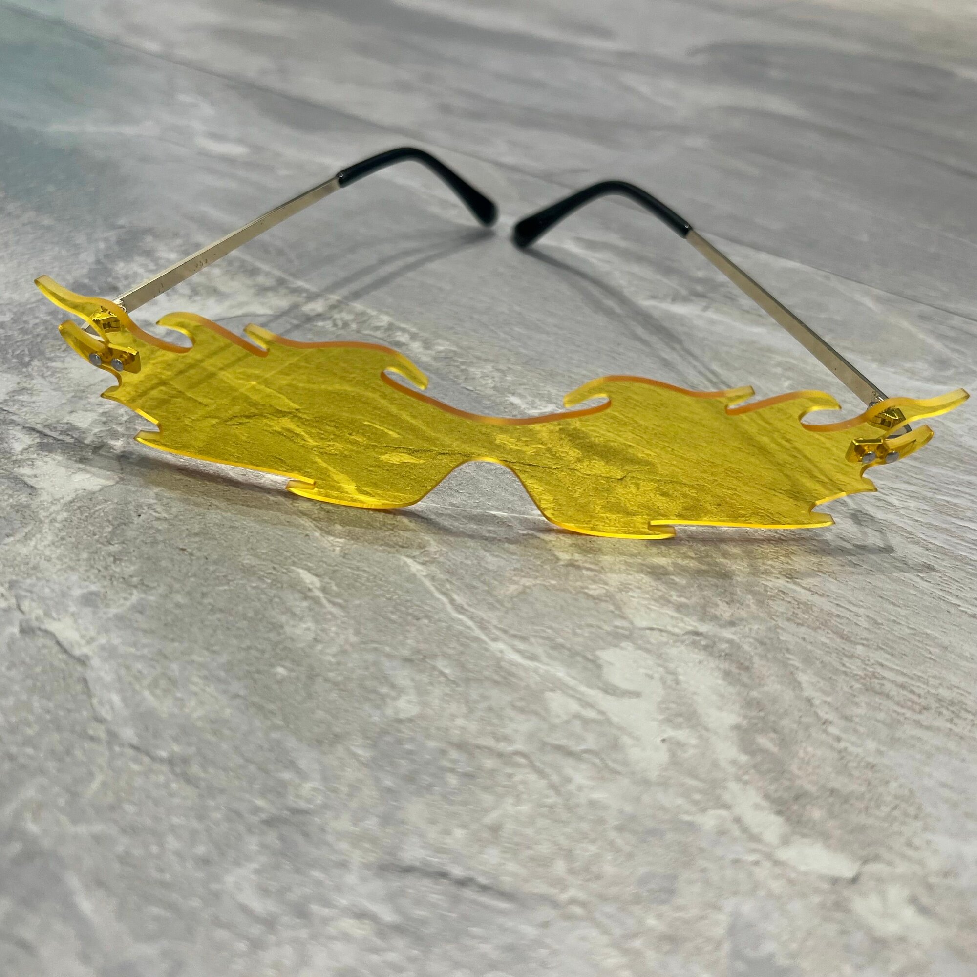 Очки фигурные пламя