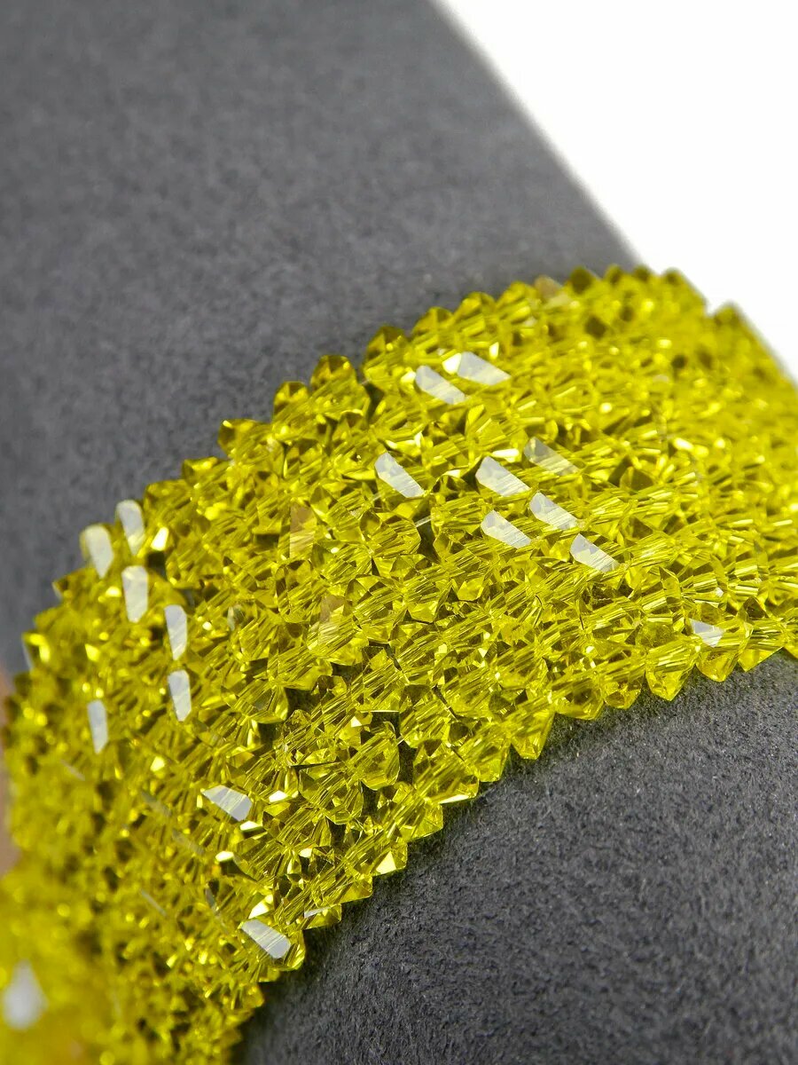 Алмазная грань, стекло, желтый - сердечки 4 мм - 36 см