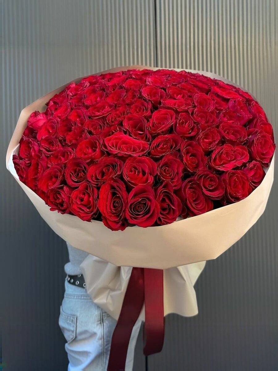Букет из 101 красной розы