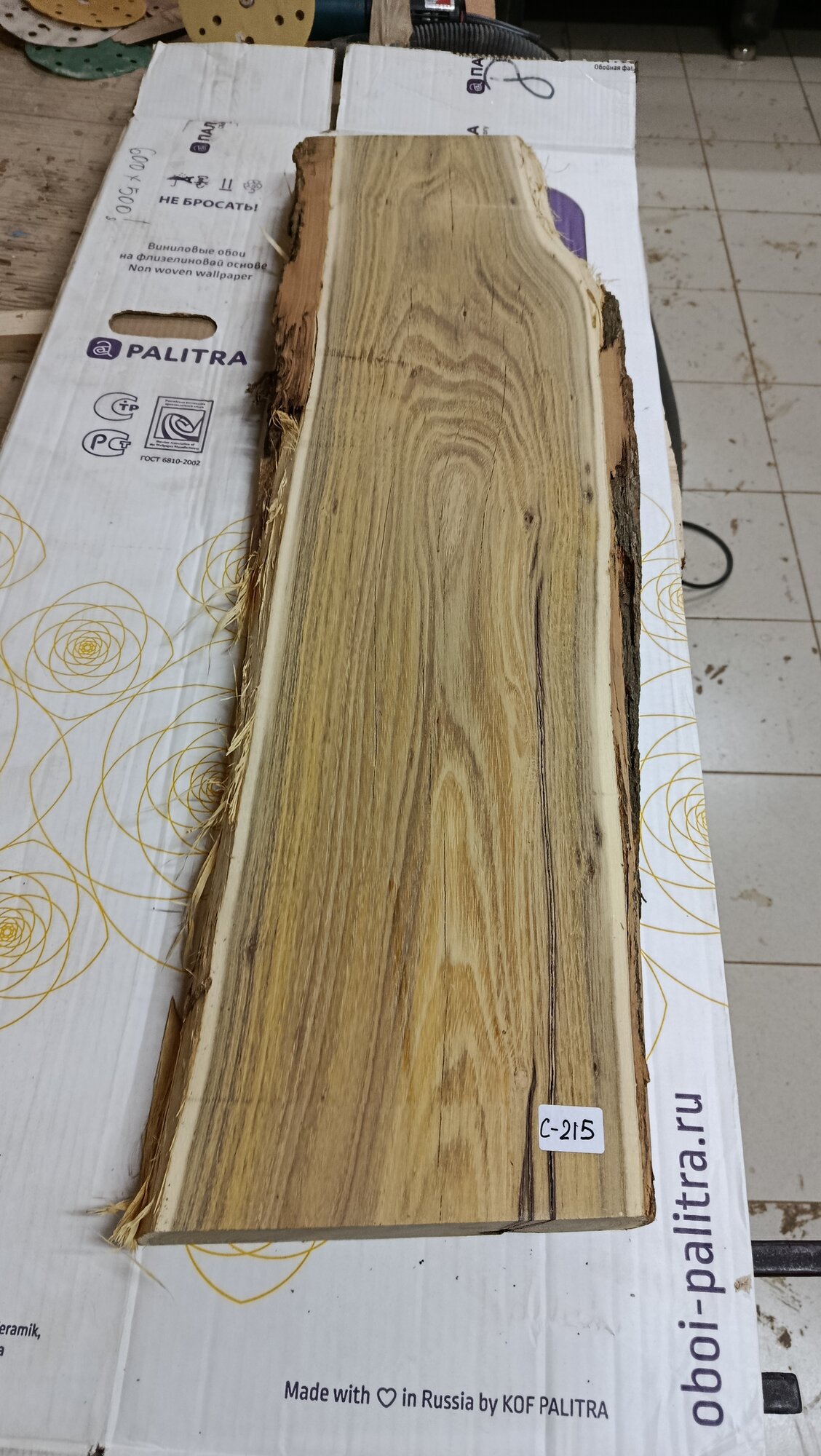 Слэб из акации, 88х22х5 см(С215) высушенный , влажность 8%, фрезерован, не шлифован