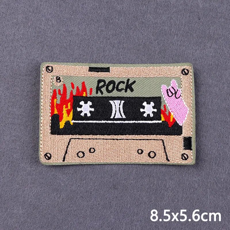 Вышивка на одежду "Rock" с изображением кассеты, цвет PE7635CT