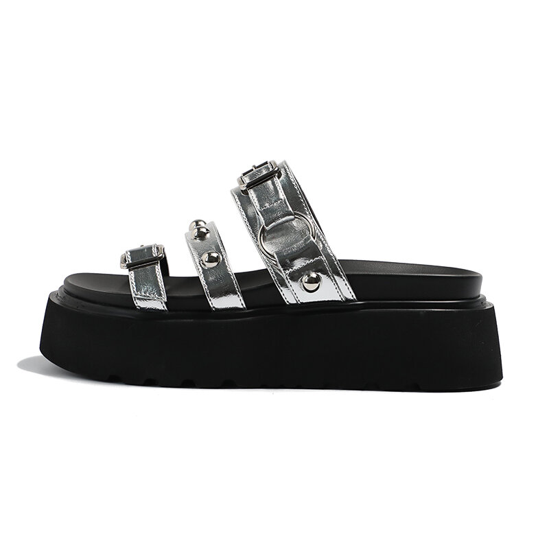 Сланцы Mis. Danny