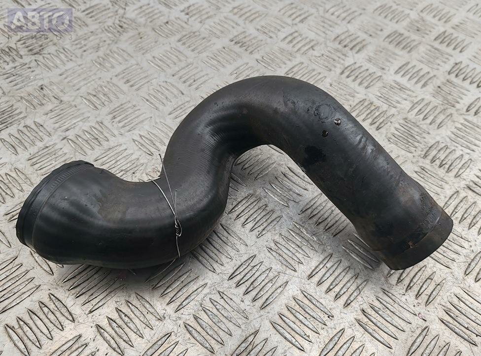 Патрубок интеркулера Volkswagen Passat B5