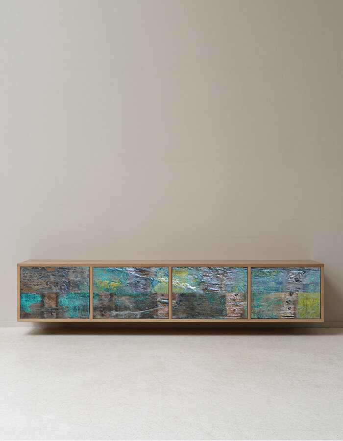 Тумба под телевизор подвесная 200 см лофт из массива тика и дуба