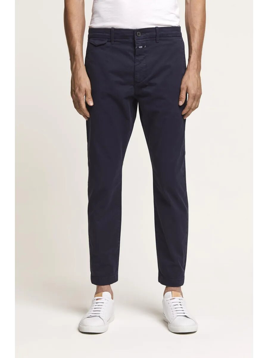 Брюки чинос