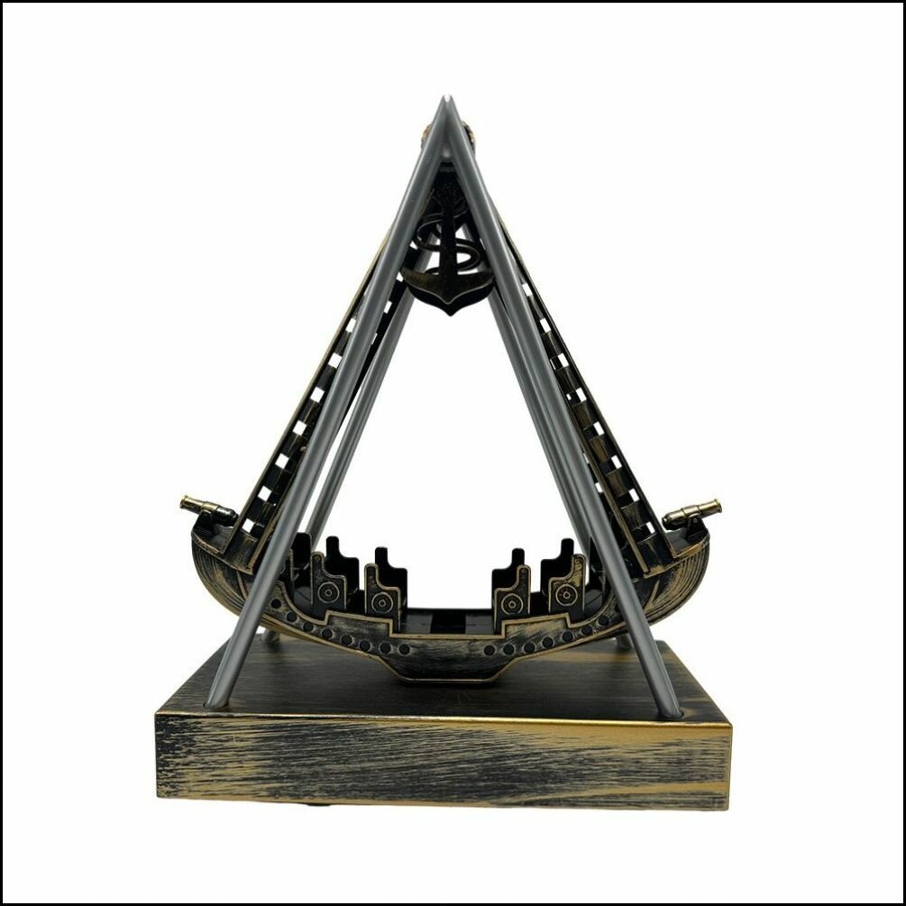 Эксклюзивный декор для гостиной в виде пиратского корабля с небесными качелями и вечным двигателем