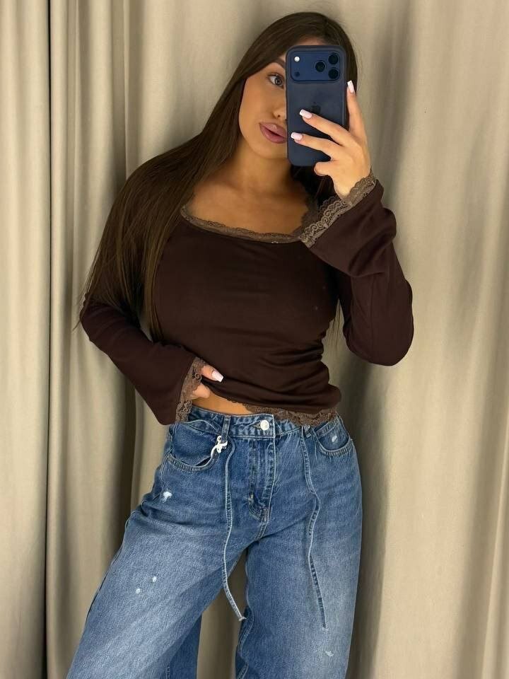 Топ с кружевами