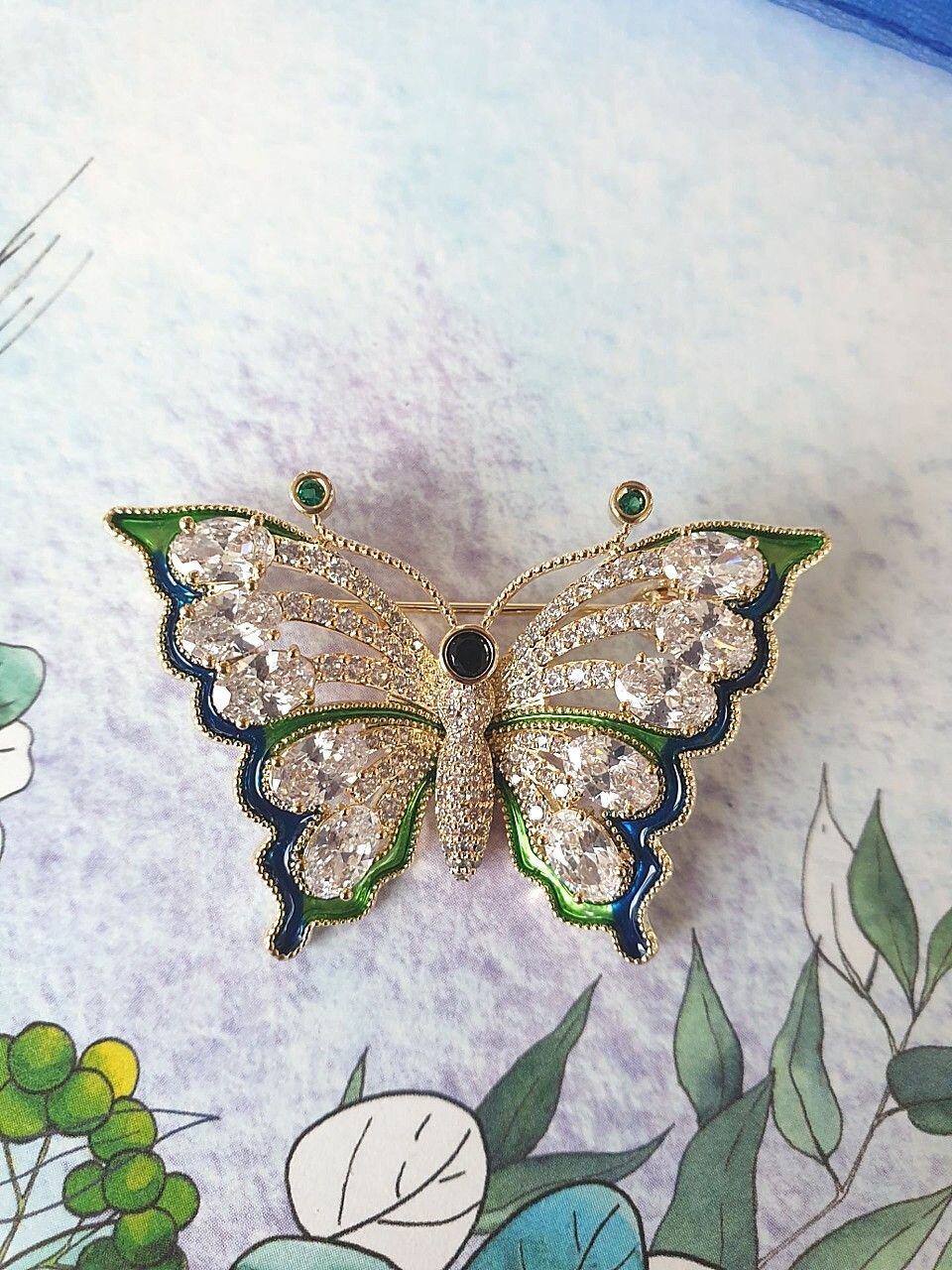 Брошь, фианит