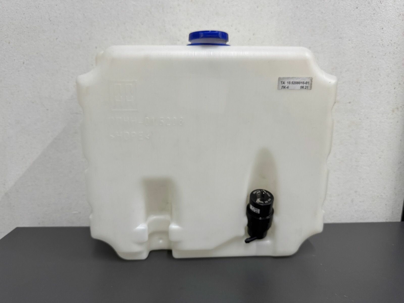 Бачок стеклоомывателя в сборе ЛиАЗ 5292