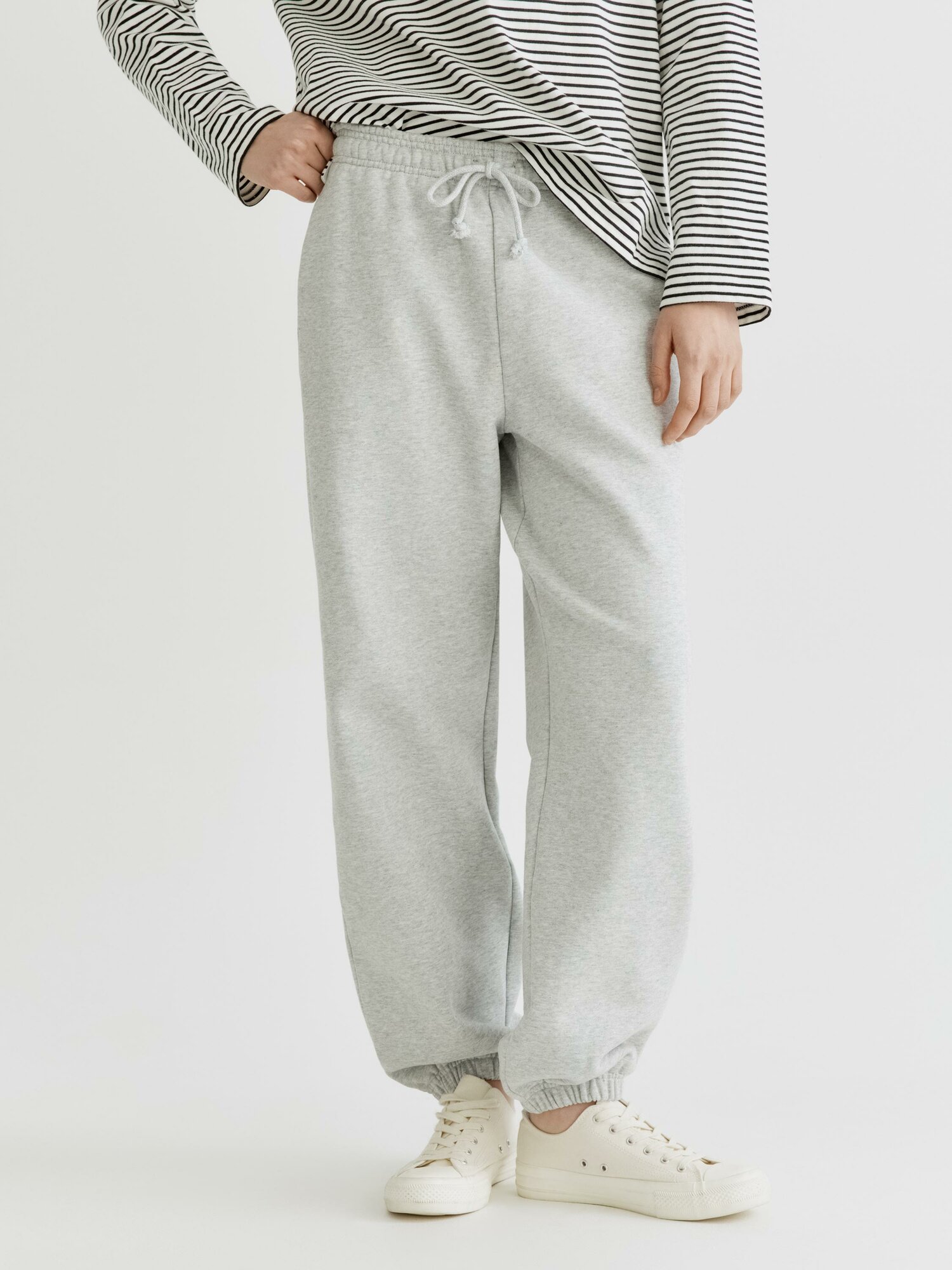 Брюки джоггеры