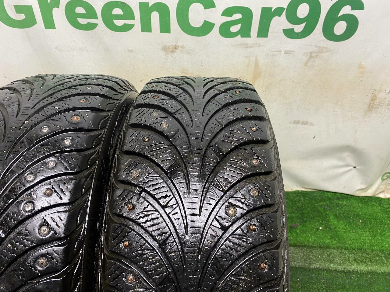 Зимние шины Goodyear UltraGrip Extreme 185/65 R15 20% износ NZZ502535