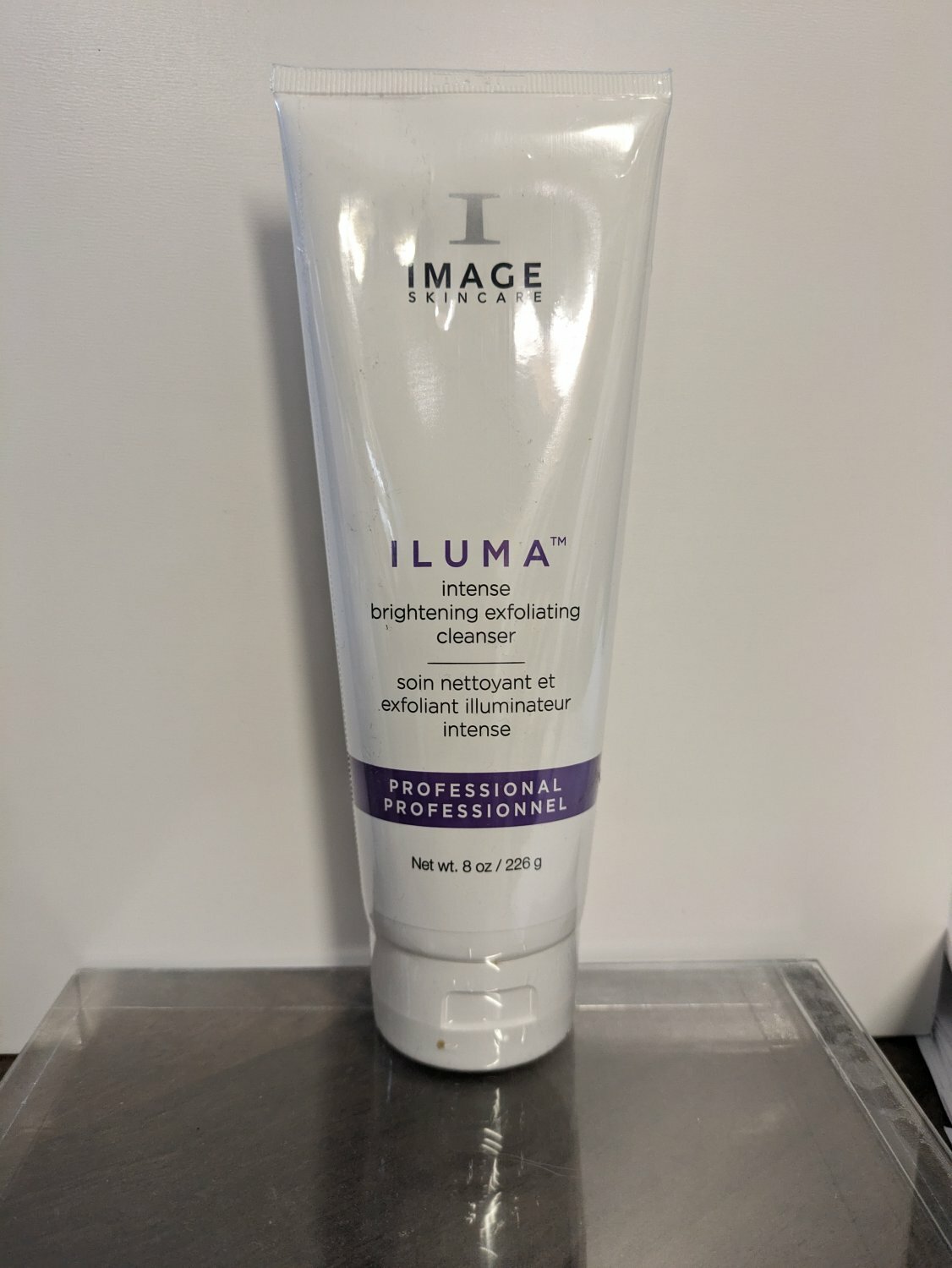 IMAGE SKINCARE Iluma Intense Brightening Exfoliating Cleanser Очищающий мусс-эксфолиатор, 226 гр