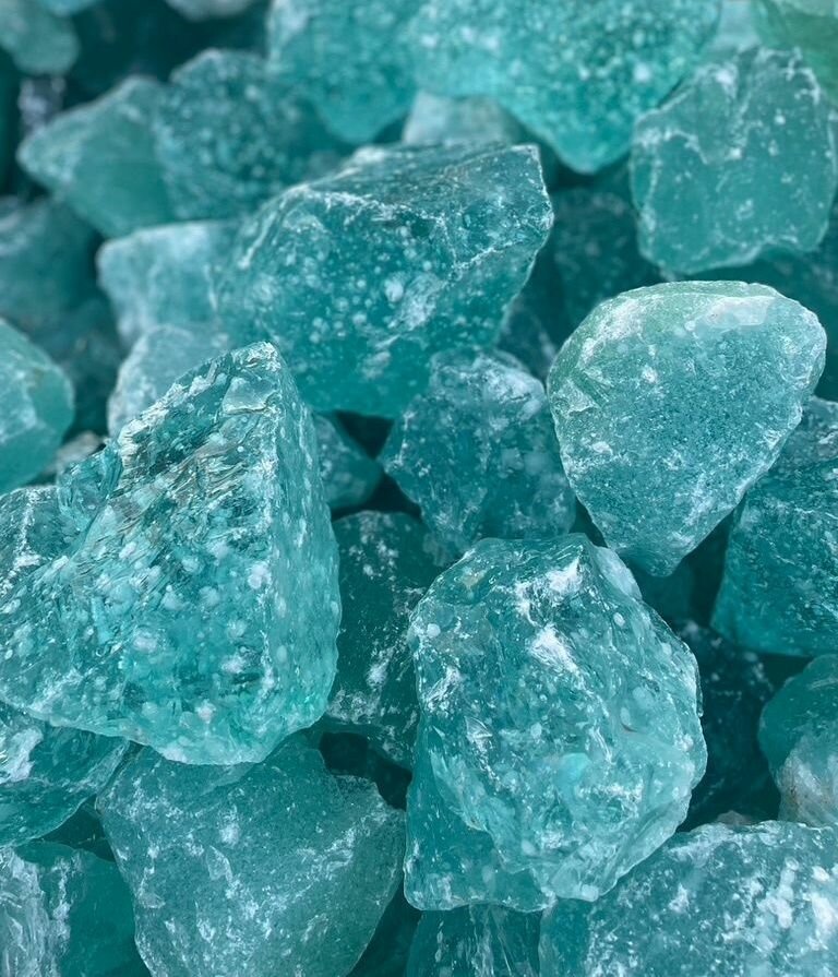 Цветной стеклянный камень для сада и творчества