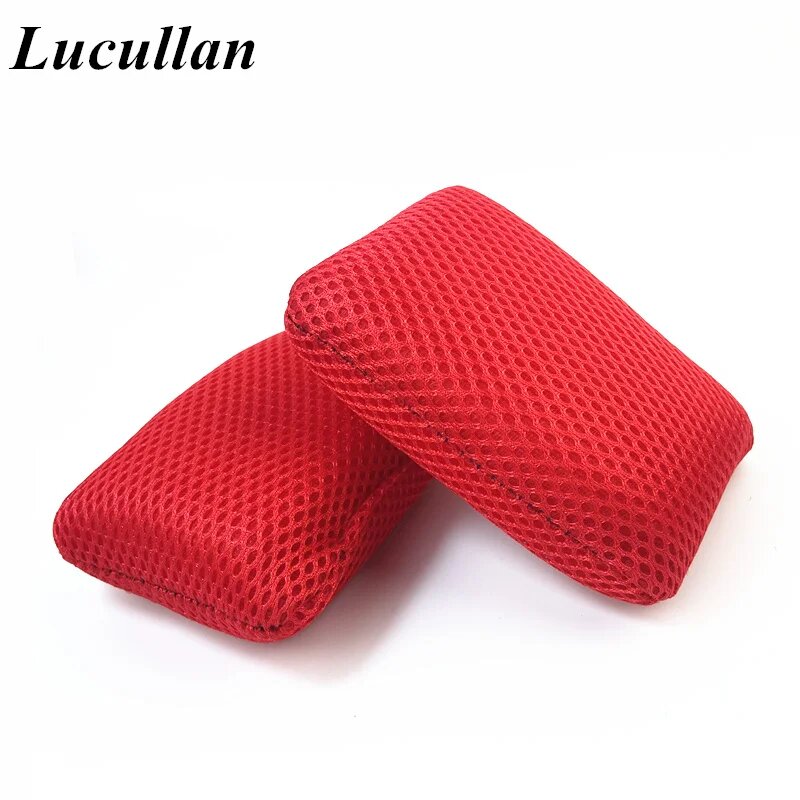 Красная губка из микрофибры Lucullan для мойки авто