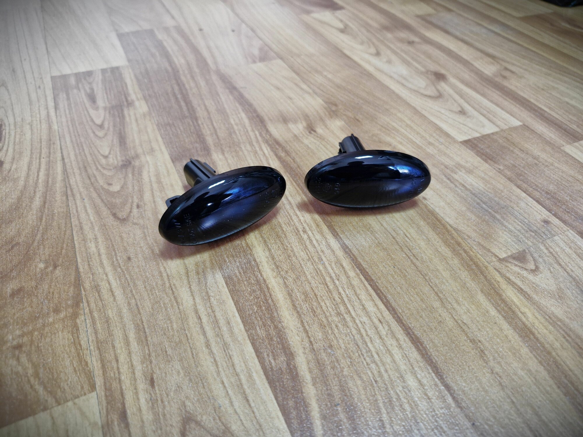 Поворотники динамические в крылья чёрные диодные LED на Subaru Субару Импреза Impreza WRХ SТI Форестер Аутбек Либерти