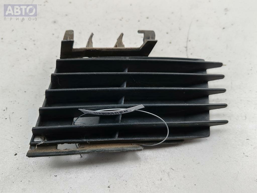 Решетка (заглушка) в бампер Opel Vectra C (2002-2008)