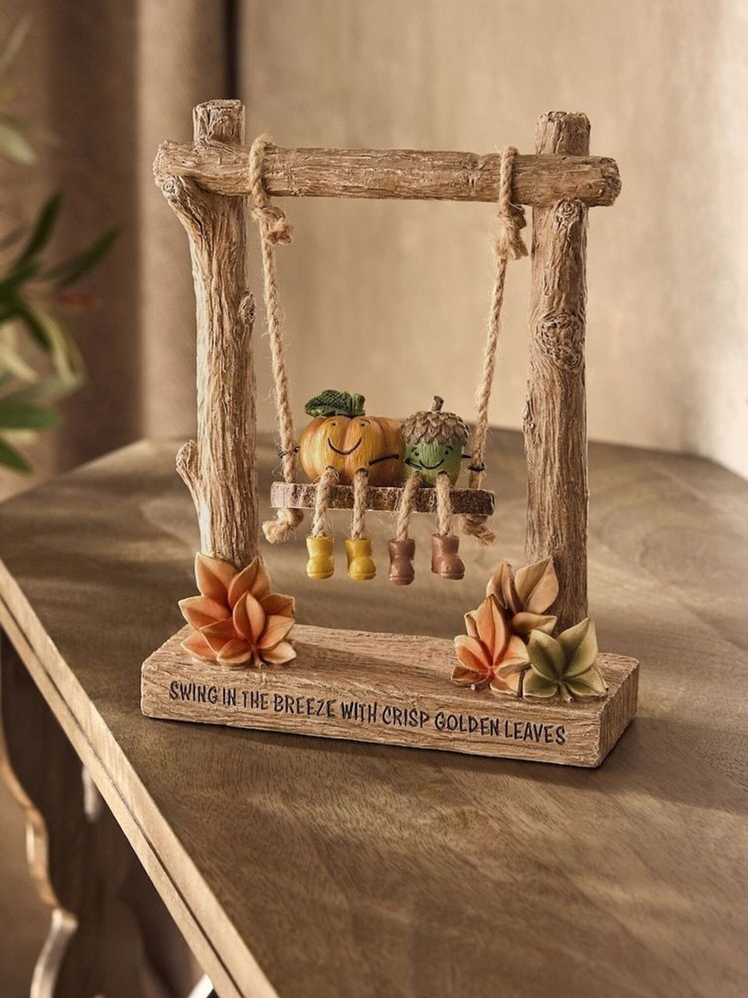 Осеннее украшение с тыквой и желудем NEXT с болтающимися ножками 22х6 см