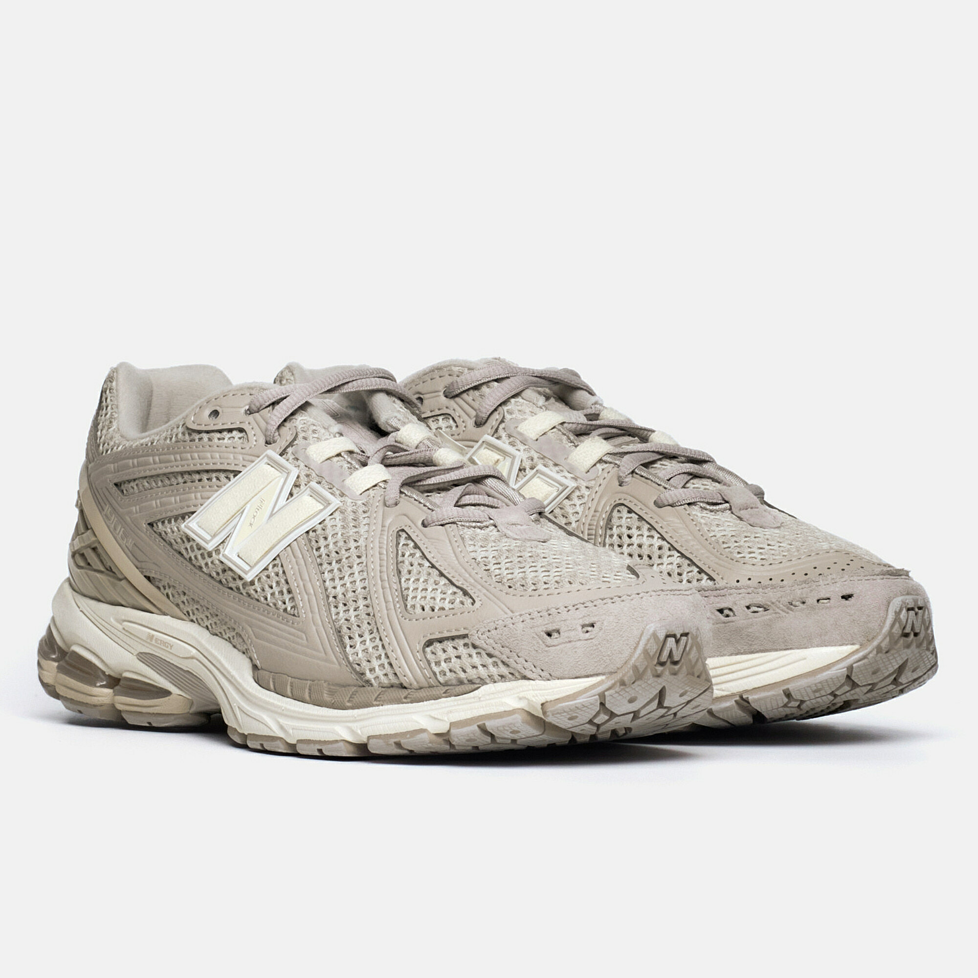 Кроссовки 1906R