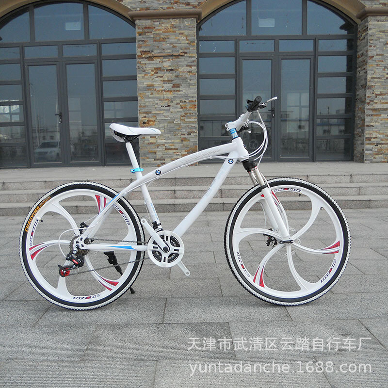 Горный велосипед в стиле BMW для взрослых, мужчин и женщин, с амортизаторами и дисковыми тормозами, подходит для внедорожных гонок, езды по шоссе и использования студентами.