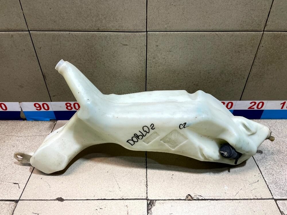 Бачок омывателя лобового стекла Fiat Doblo