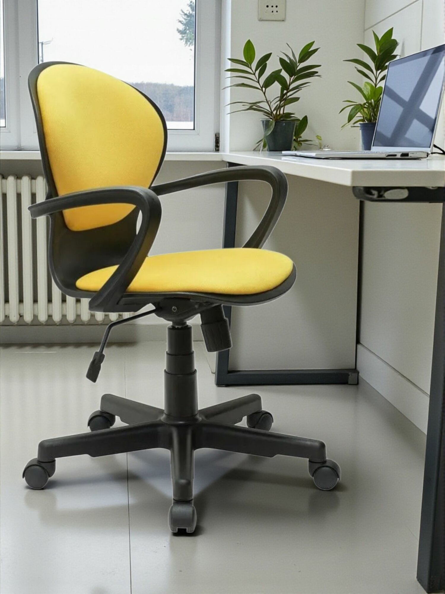 Детское компьютерное кресло BLOOM от КРЕСЛОВЪ33, велюр Maserati yellow, желтое/ Для ребёнка, школьника, подростка