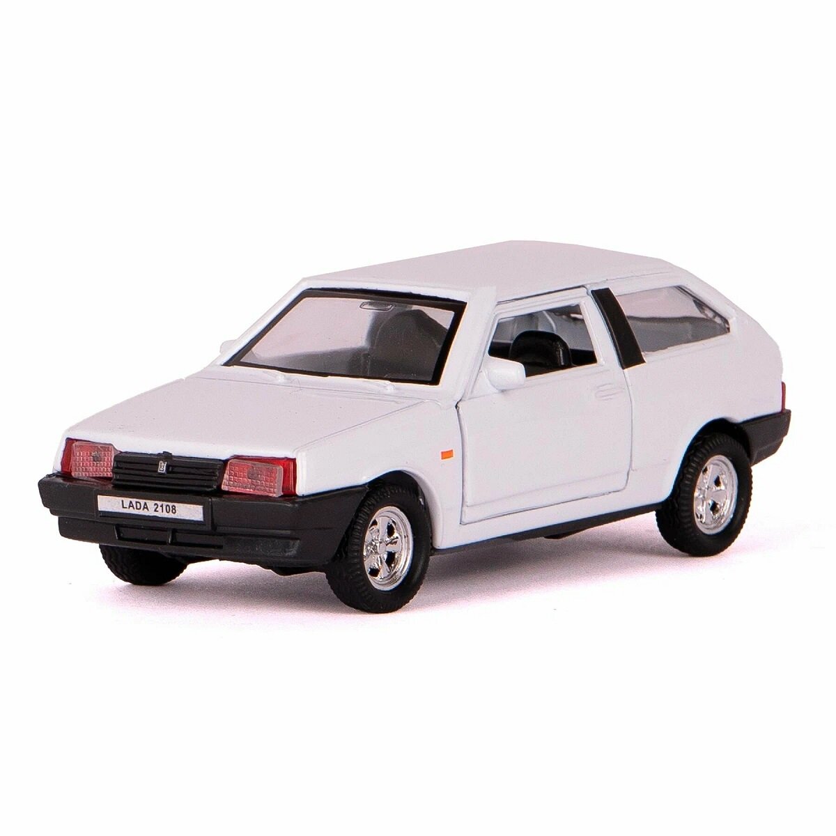 Модель машины Welly 1:38 LADA 2108 42377 белый металл инерционная