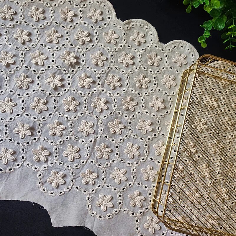 Хлопковая ткань для шитья с 3D цветком, бежевая, 3 yards