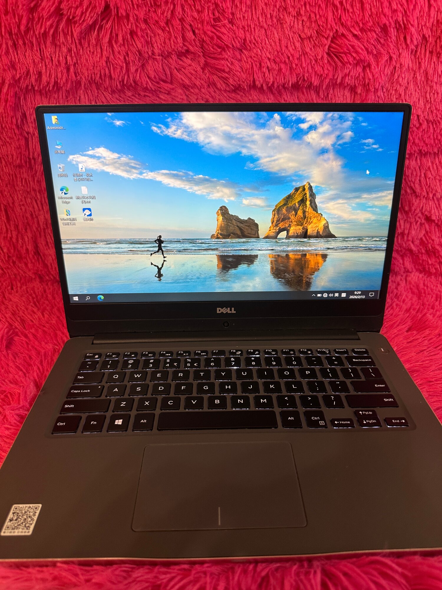 Розовый ультрабук Dell 7460, экран 14", Intel i7 7500u, GTX 940MX, SSD 256GB, 8GB RAM