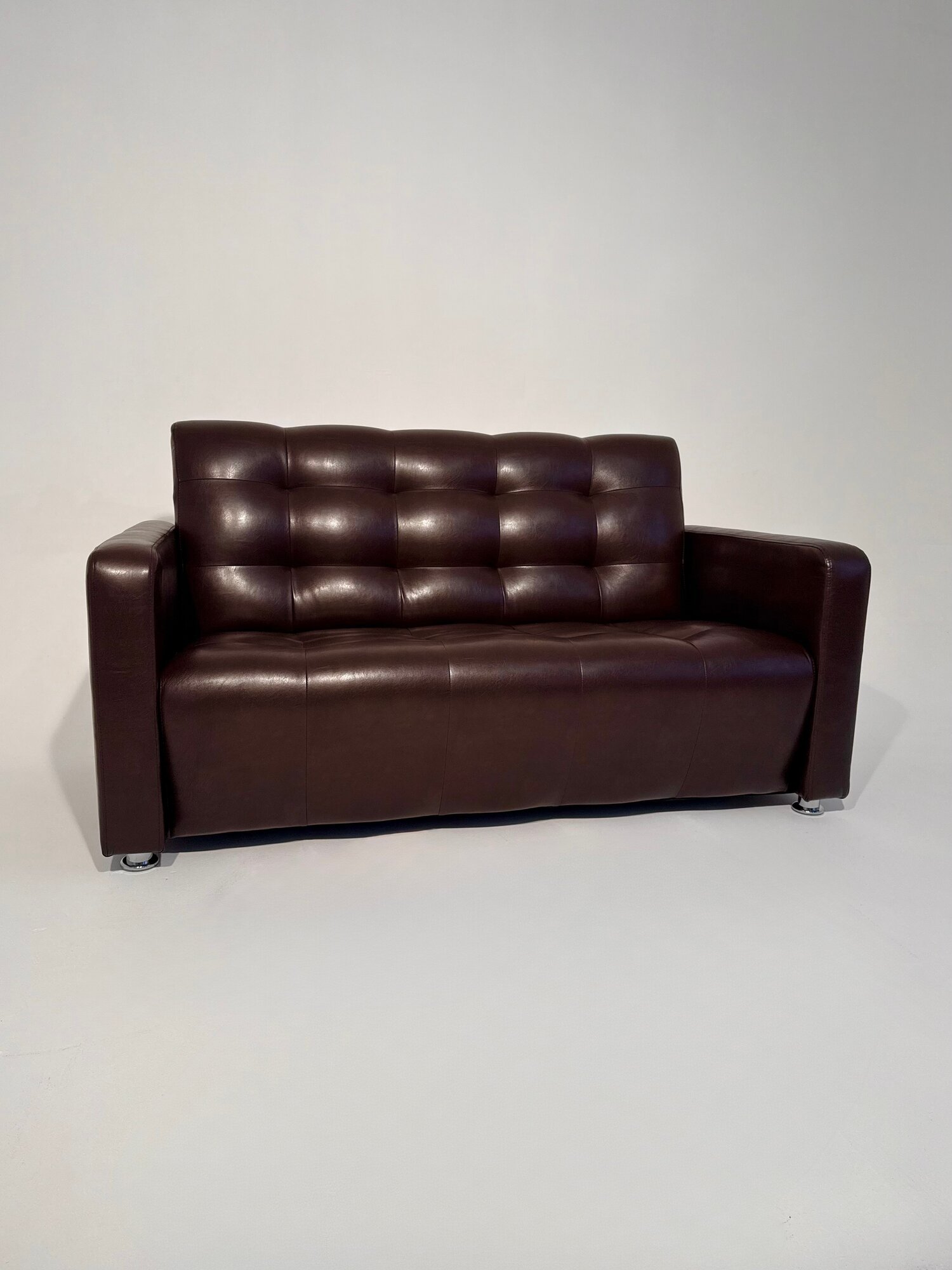 Диван офисный Канцлер, механизм Нераскладной, 150х82х85 см, тёмно-коричневый