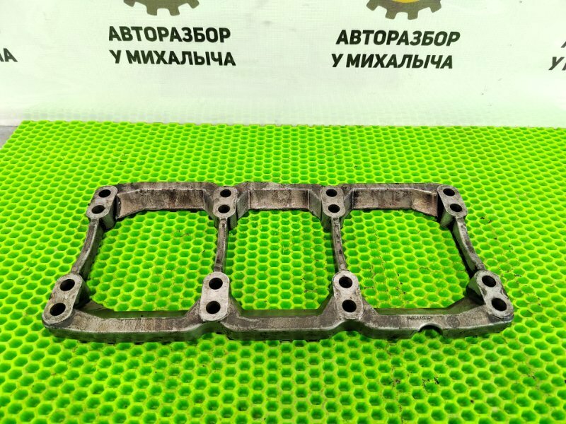 Постель коленвала Nissan Murano Z50 VQ35DE 1229338U00