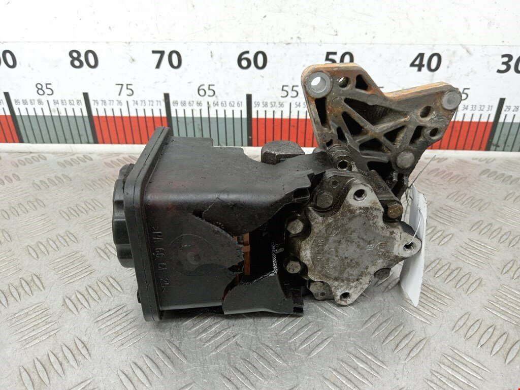 Насос гидроусилителя руля (ГУР) BMW 5-Series (E39) 32411095749 арт. 2235101