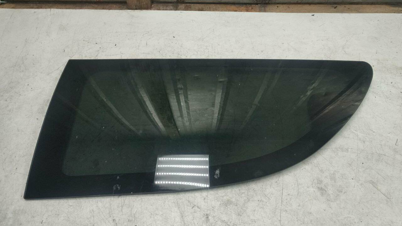 Стекло кузовное Dodge Caravan 4 (2000 - 2007) 05020884AC