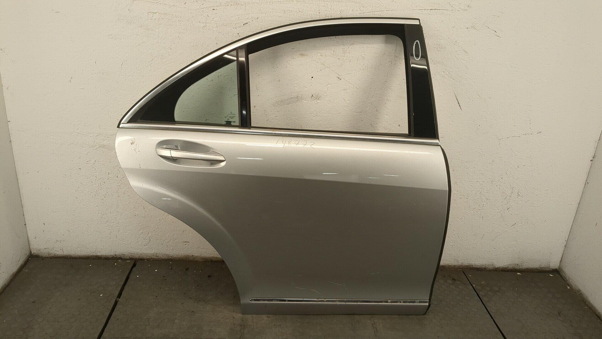 Дверь боковая (легковая) правая задняя Mercedes S W221 Б/У