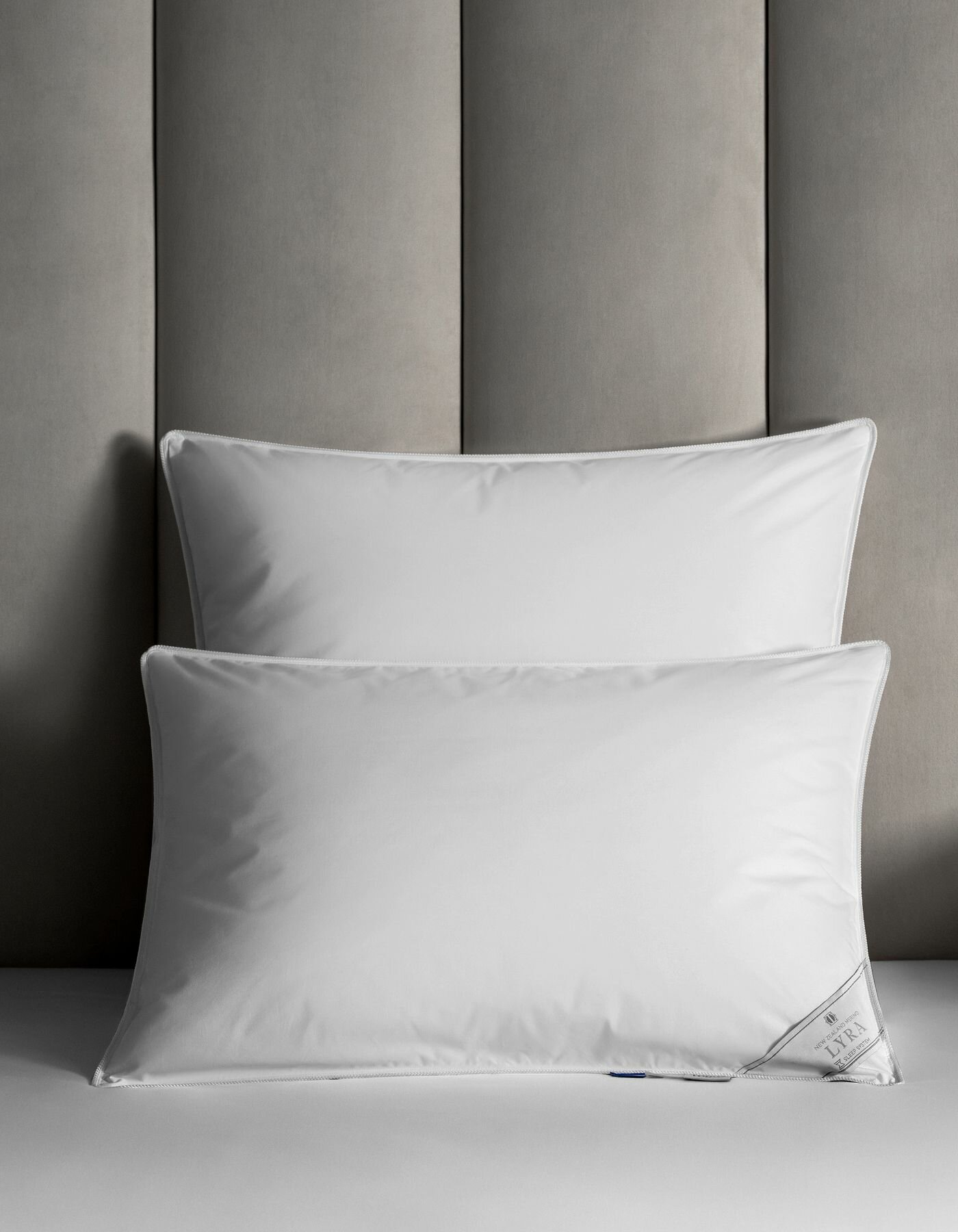 Togas Подушка для сна 70x70 "Лира" овечья шерсть 950 грамм