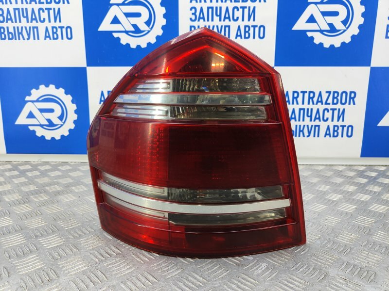 Б/У Фонарь задний левый Mercedes-Benz Gl-Class (Gl320) X164 / Мерседес-Бенц Gl-Class (Gl320) X164 3.0 OM642.940 224 Л.С. дизель 2007