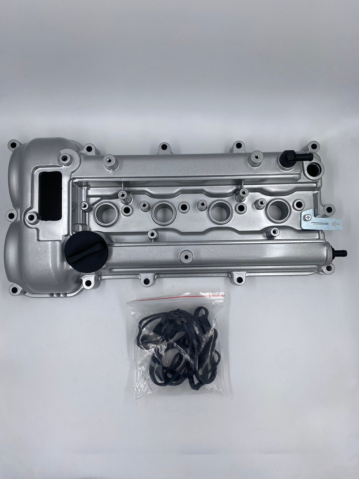 Алюминиевая Клапанная крышка Kia Ceed/Kia Rio 2/Kia Cerato 3