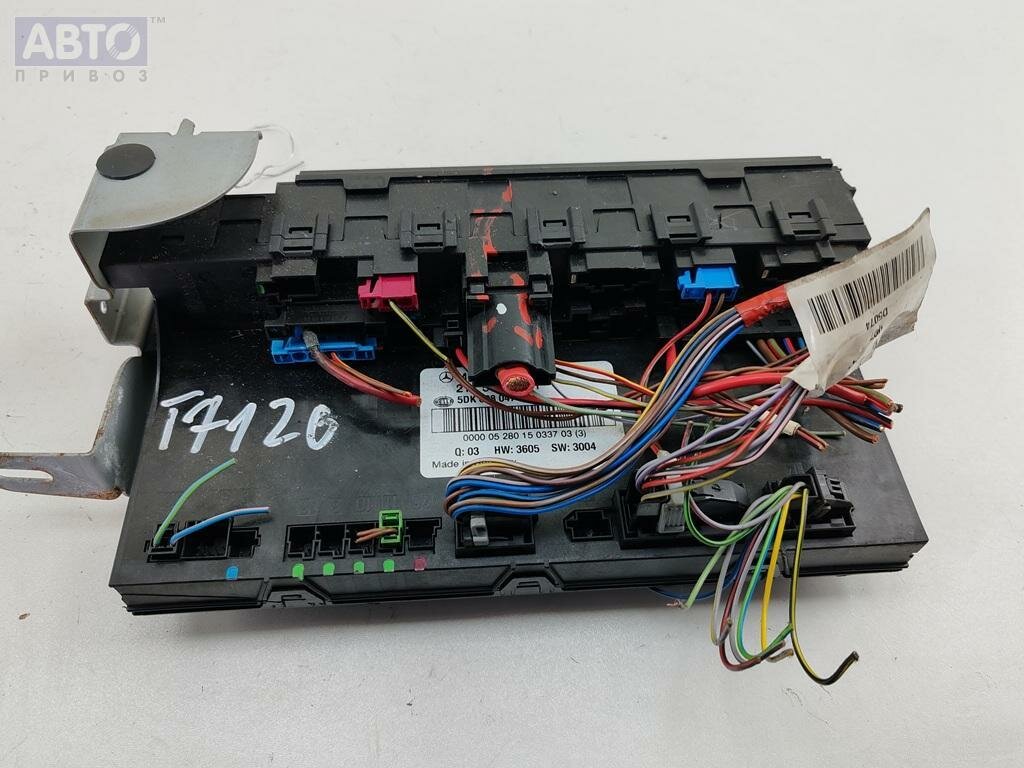 Блок предохранителей Mercedes CLS-Class C219 (2004-2010)