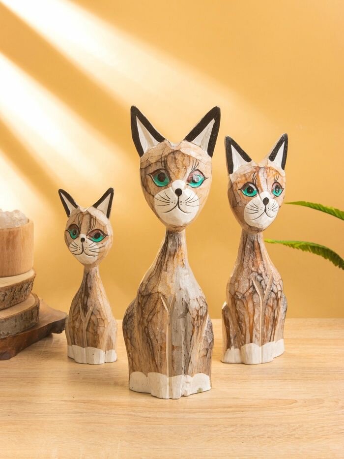 Сувенир интерьерный Кошачья семья , набор 3 шт, h 30 см, h 25 см, h 20 см, дерево, белый