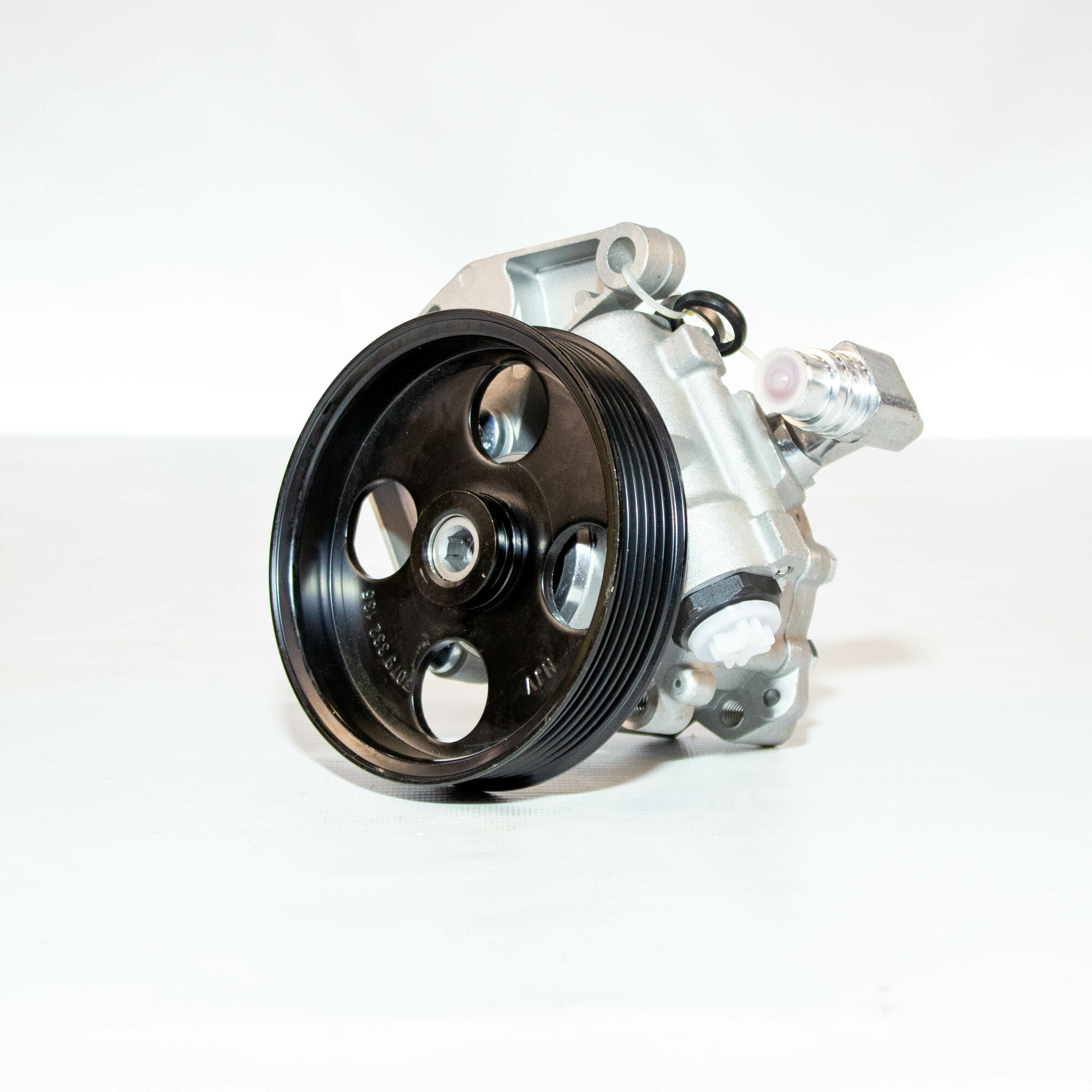 Насос гидроусилителя руля Nadoka для Mercedes Benz SPRINTER 906