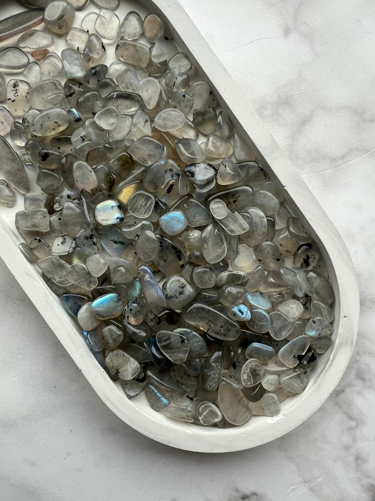 Галтовка натуральный камень Лабрадор, фракция 5х10 мм. Упаковка 100 гр.